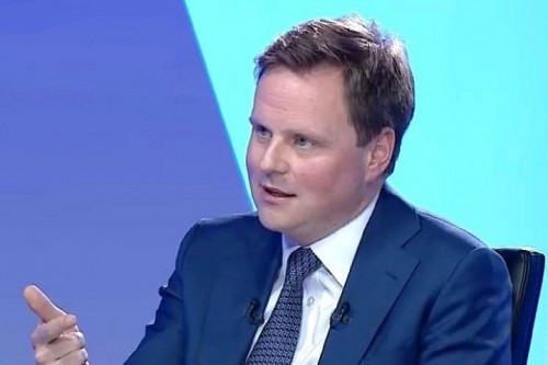 السفير البريطاني في بغداد يدلي بسلسلة تصريحات عن تشرين وزيارة الكاظمي ...