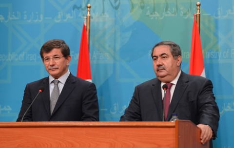 زيباري في مؤتمر مع اوغلو: بدأنا بفتح صفحة جديدة مع تركيا في كل المجالات ...